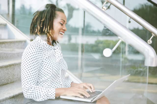 How to Bleach Dreads at Home Without Damage: DIY Tips