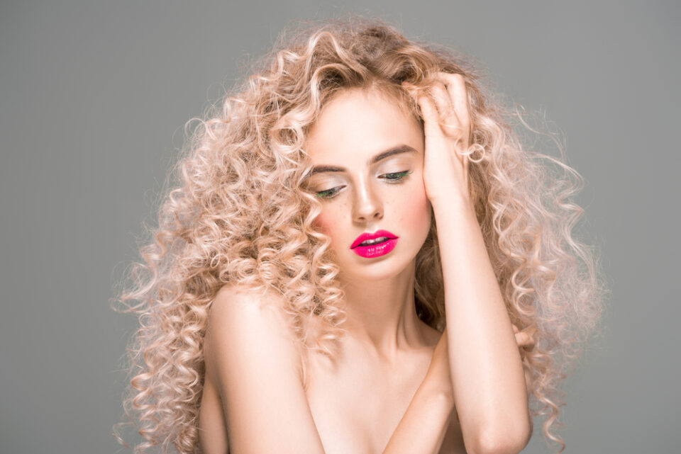 How to Neutralize Pink Undertones In Hair: Step-by-Step Guide