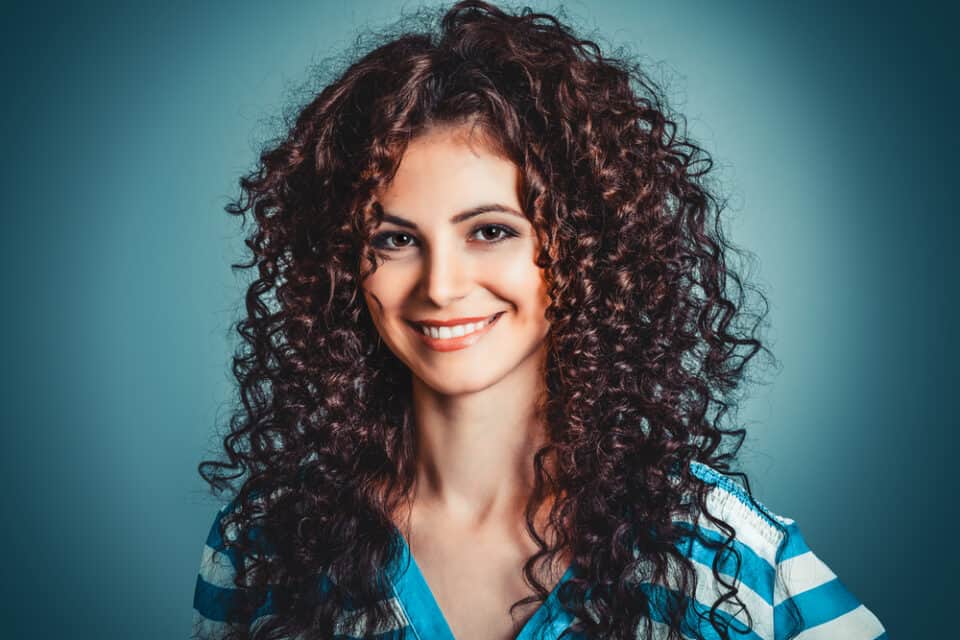 How to Do Sock Curls: Easy DIY Steps on Short or Long Hair