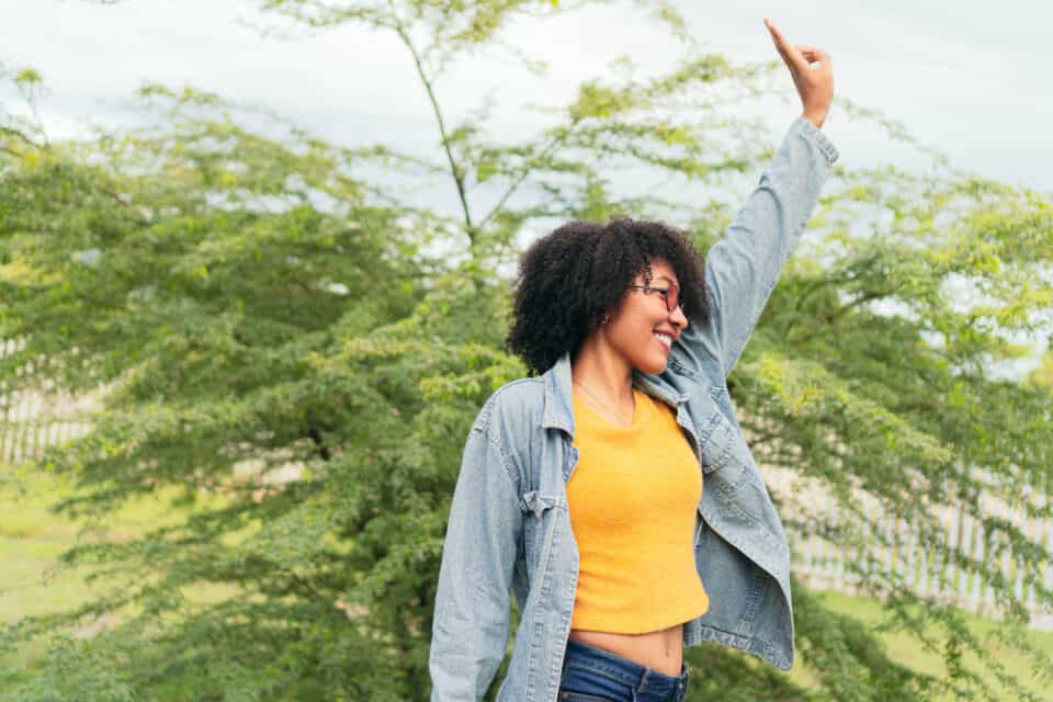 Aztec Clay Hair Mask: Benefits & How to Use It Step-By-Step