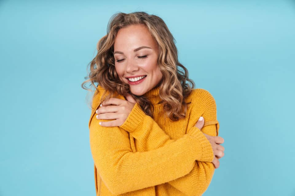 How to Fix Limp Curls: Why Are My Curls Limp and Stringy