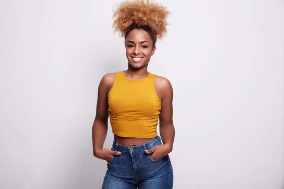 Pineapple Hair: How to Do a Pineapple Hairstyle on Curly Hair