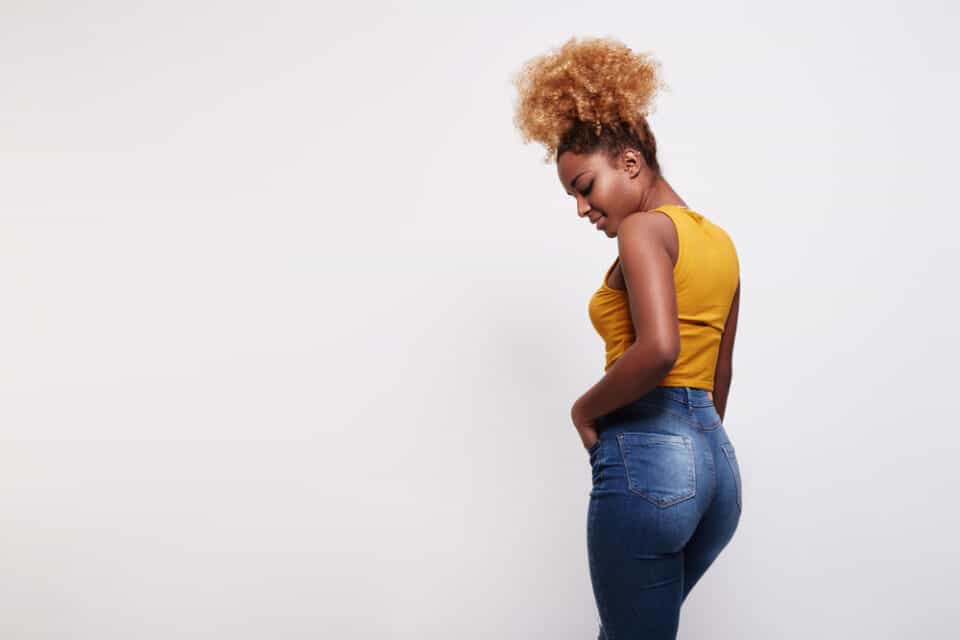 Pineapple Hair: How to Do a Pineapple Hairstyle on Curly Hair