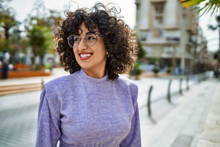 What Causes Curly Hair? What Causes the Hair to Curl?