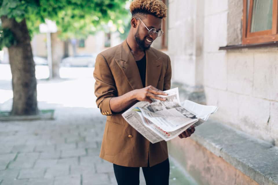 How to Do Frosted Tips: DIY Frosting Hair Tips Step-by-Step