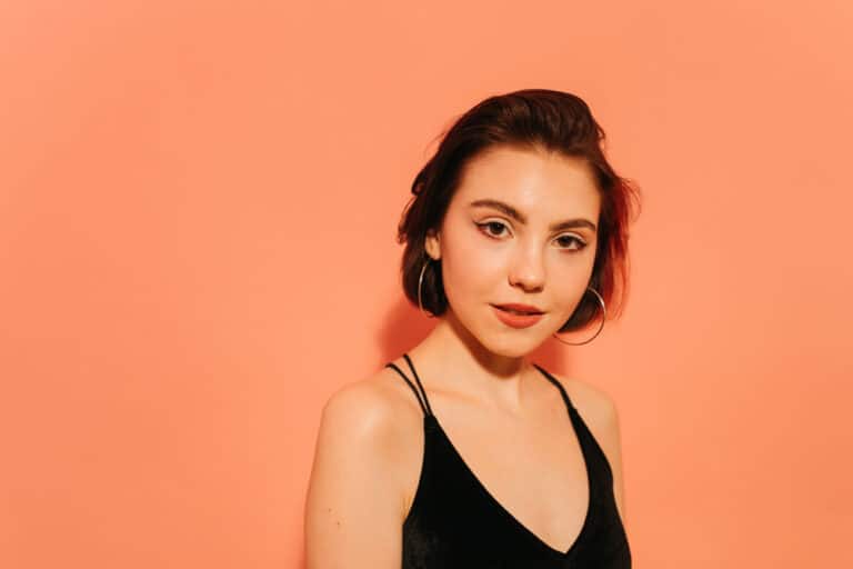 How to Style a Bob: Bob Hair Styles & Haircuts Step-by-Step